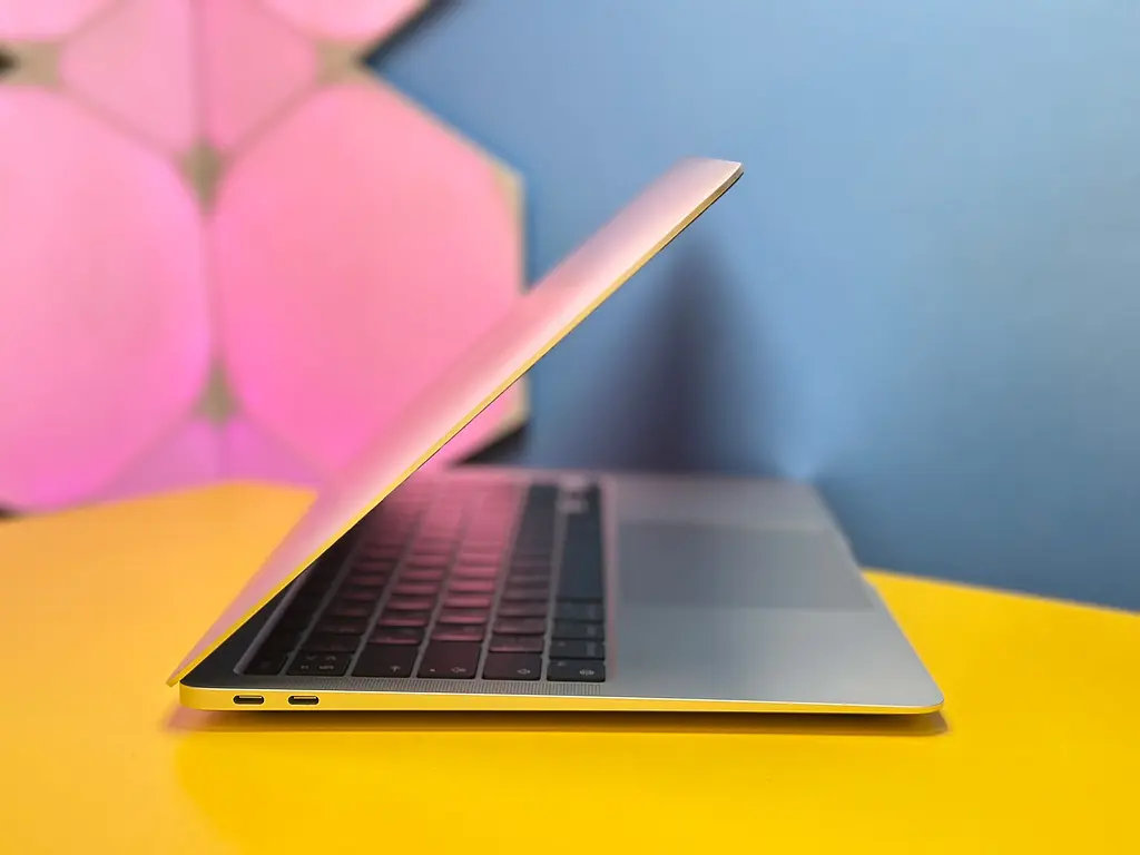 Ноутбук Apple MacBook Air 13" M1 Retina Silver 2020 MGN93 [1WFY] Б/У ...